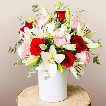 Sant Jordi: Rosas y Regalos con Entrega a Domicilio | FloraQueen ...